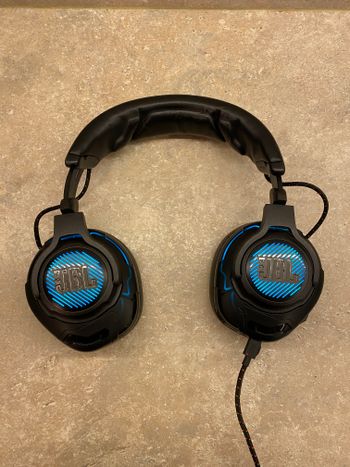 Pirkti JBL Quantum One žaidimų ausinės gaming headset headphones