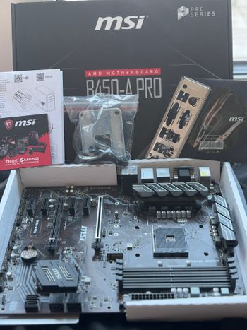 Pirkti MSI B450-A PRO AMD B450 ATX DDR4 AM4 2 x PCI-E x16 Slots Motherboard