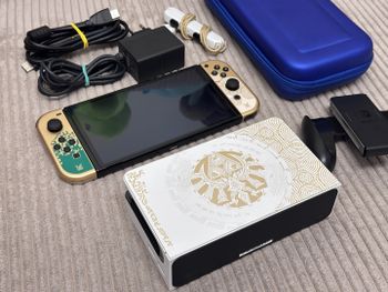 Comprar Nintendo Switch OLED Zelda edition + GARANTIJA 7 men.