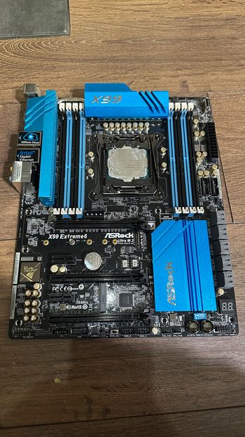 Pirkti AsRock X99 Extreme 6 motininė pl su procesoriumi