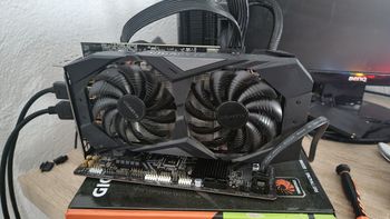 Pirkti Gigabyte GeForce RTX 2060 6 GB 1365-1680 Mhz PCIe x16 GPU
