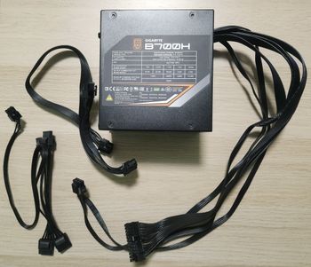 Pirkti Gigabyte B700H ATX 700 W 80+ Bronze Semi-modular PSU