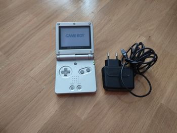 Comprar Game Boy Advance SP, Silver