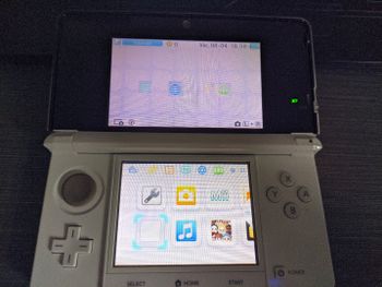 Comprar Nintendo 3DS (Botones L y R no funcionan del todo bien)