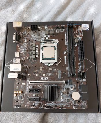 Pirkti MSI B360M PRO-VH Intel B360 Micro ATX DDR4 LGA1151 1 x PCI-E x16 ...