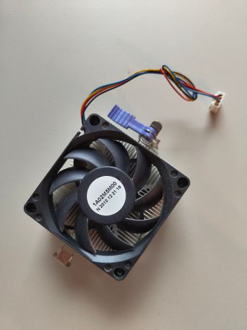 Pirkti AMD Athlon II X2 250u 1.6 GHz AM3 Dual-Core OEM/Tray CPU