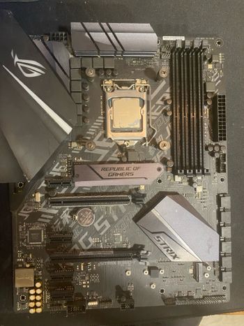 Pirkti ASUS STRIX B360-F GAMING + i7-8700