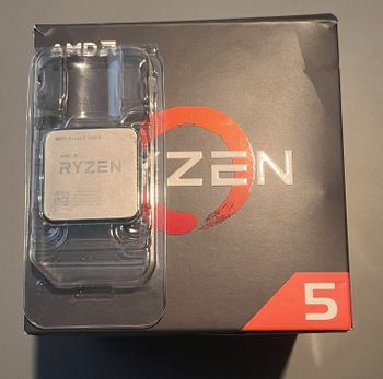 Pirkti AMD Ryzen 5 2600X 3.6-4.2 GHz AM4 6-Core CPU