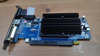 Acheter Sapphire Radeon HD 6450 1 GB PCIe x16 GPU